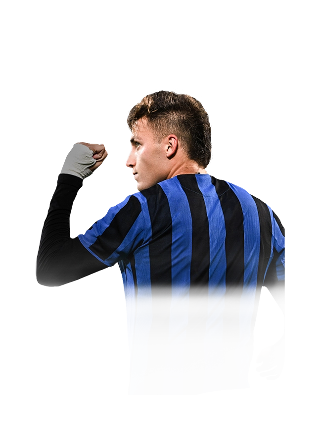 Mateo Retegui Evolutions in EA FC 25 - FUT.GG